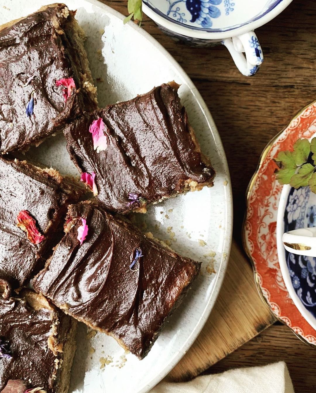 Fancy a spot of Sunday baking? Head to @sainsburys and #getn • nooj